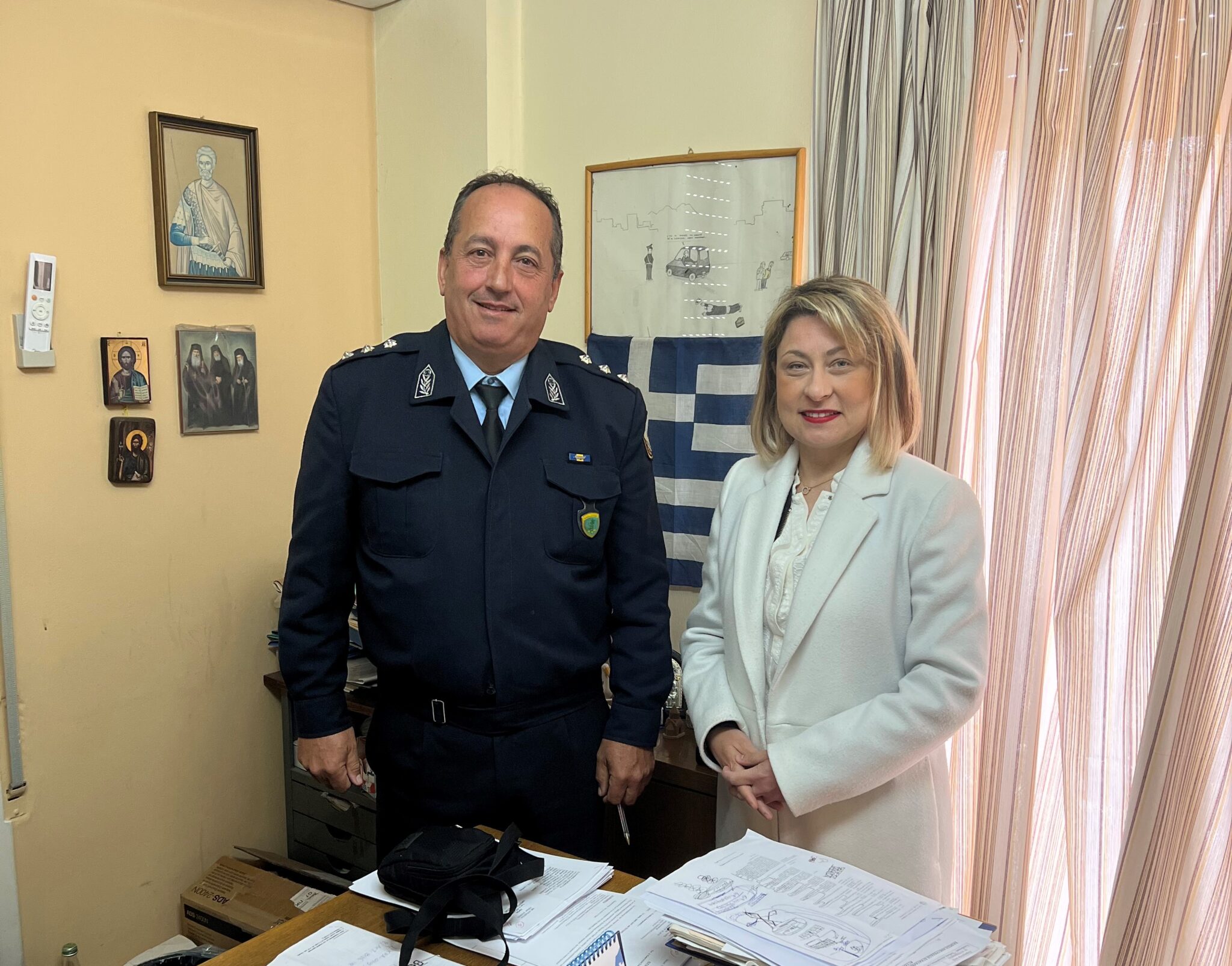Η Χριστίνα Αλεξοπούλου στο Α’ Αστυνομικό Τμήμα και στην Τροχαία Πατρών ...